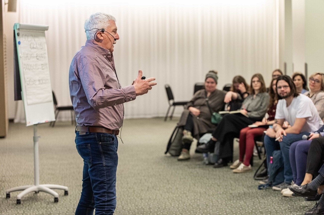 Dialogue for Peaceful Change | British Council